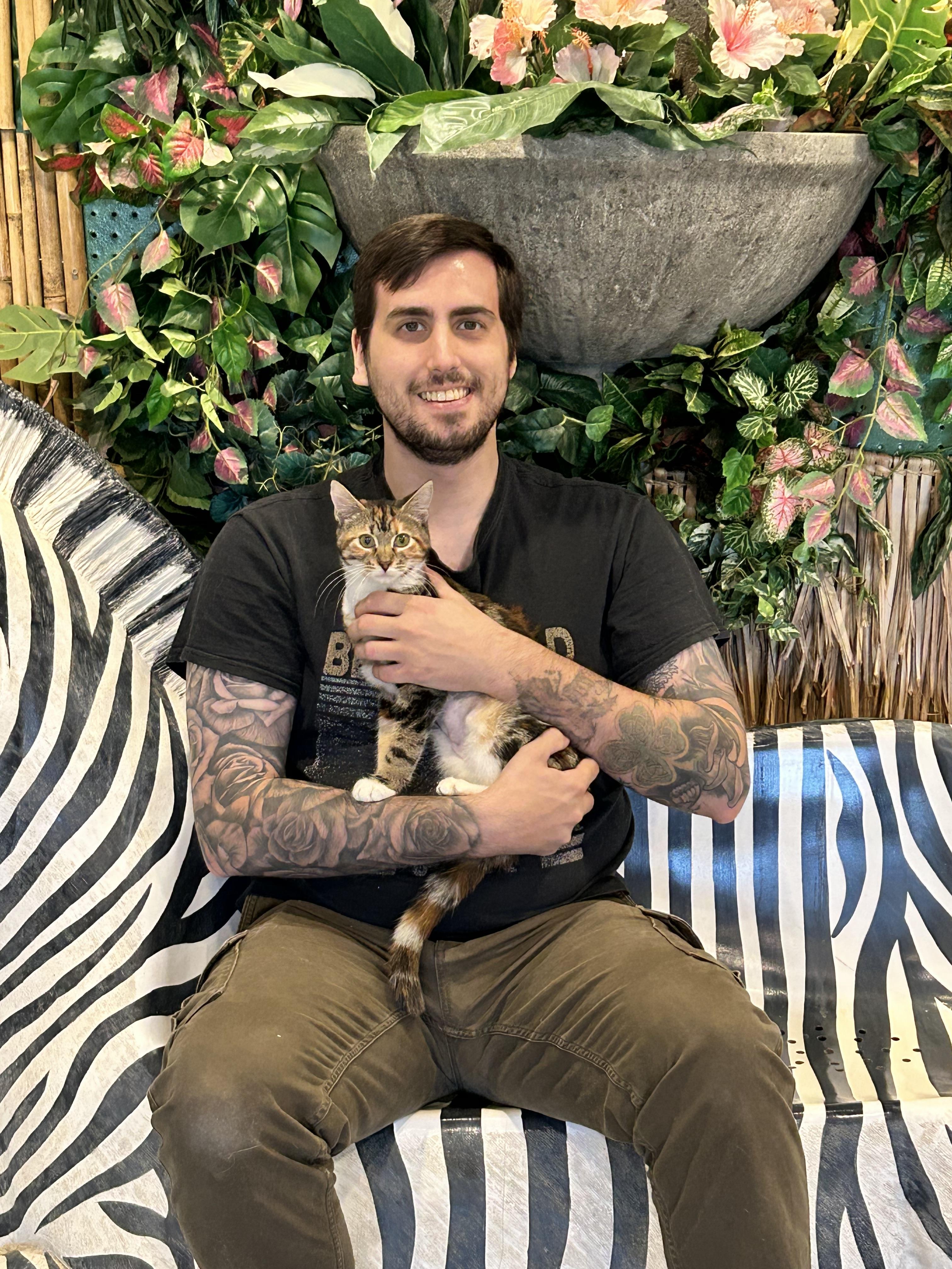 Scarlett| Beams Corner